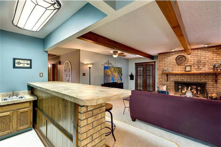 High-Gloss Charcoal Gray Bar Top Makeover with EnviroTex Lite