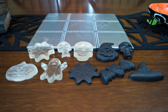 3 Simple Resin Halloween Decorations - Resin Crafts Blog