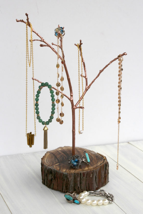 Gold tree resin jewelry hanger holder diy (5) - Resin Crafts Blog