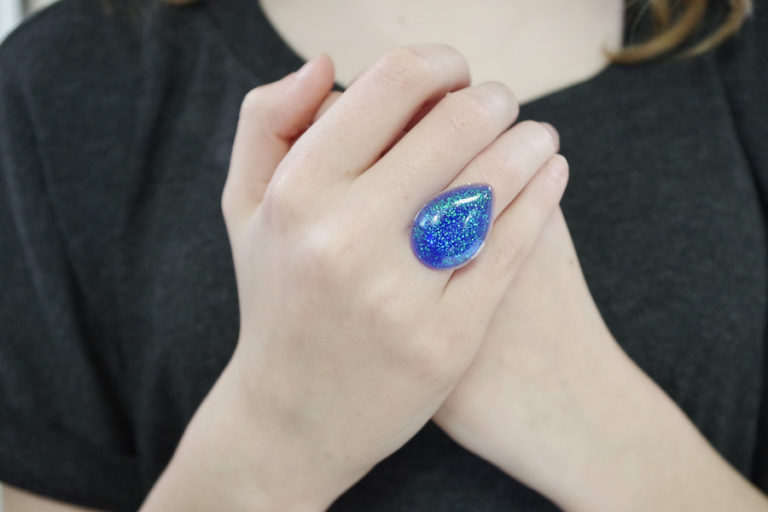 Resin Glitter Rings - Resin Crafts Blog