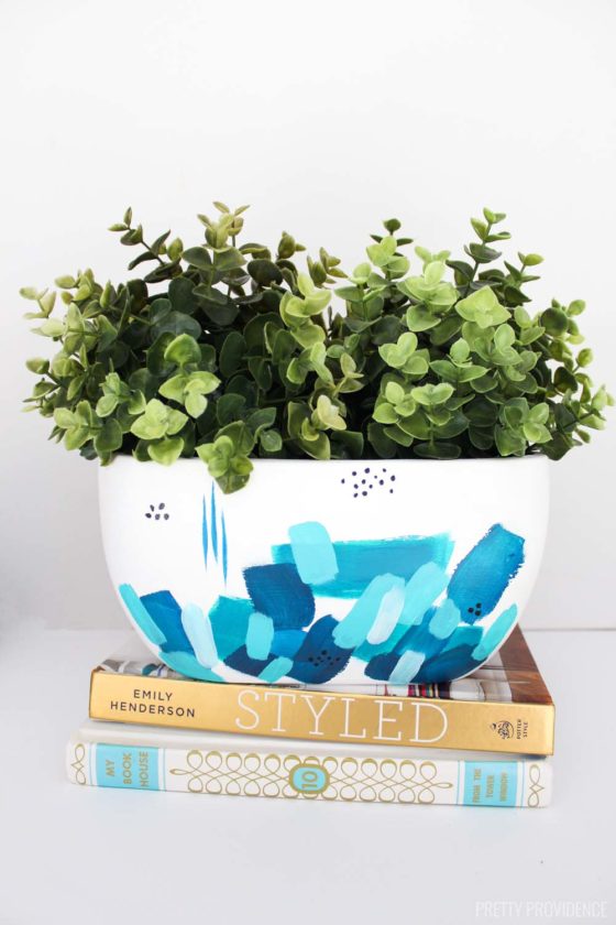 Beautiful DIY Painted Planters - Resin Crafts Blog