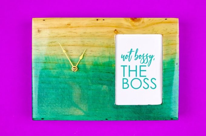 Resin Coated DIY Desk Clock - Resin Crafts Blog