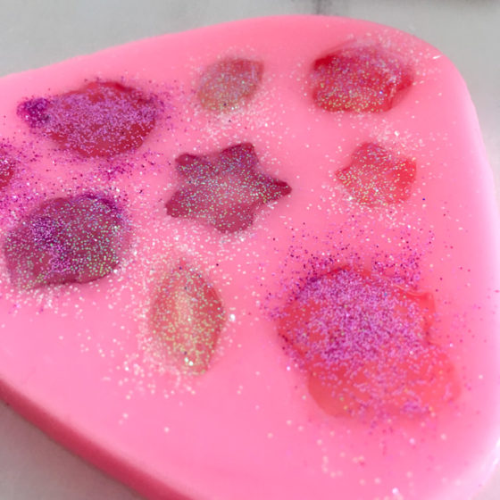 Adorable Flower Resin Stitch Markers - Resin Crafts Blog