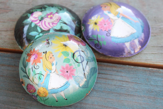 15 Quick and Easy DIY Resin Magnets