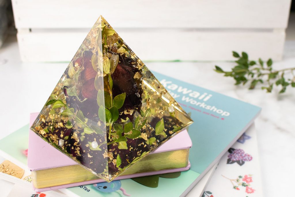 Epoxy Resin Flower Projects Perfect for Spring