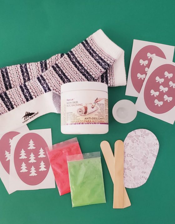 Holiday Socks with Fiber-Lok - Resin Crafts Blog