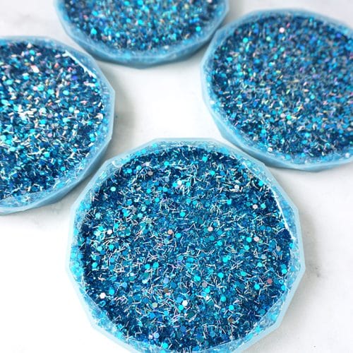 pour glitter layer - Resin Crafts Blog